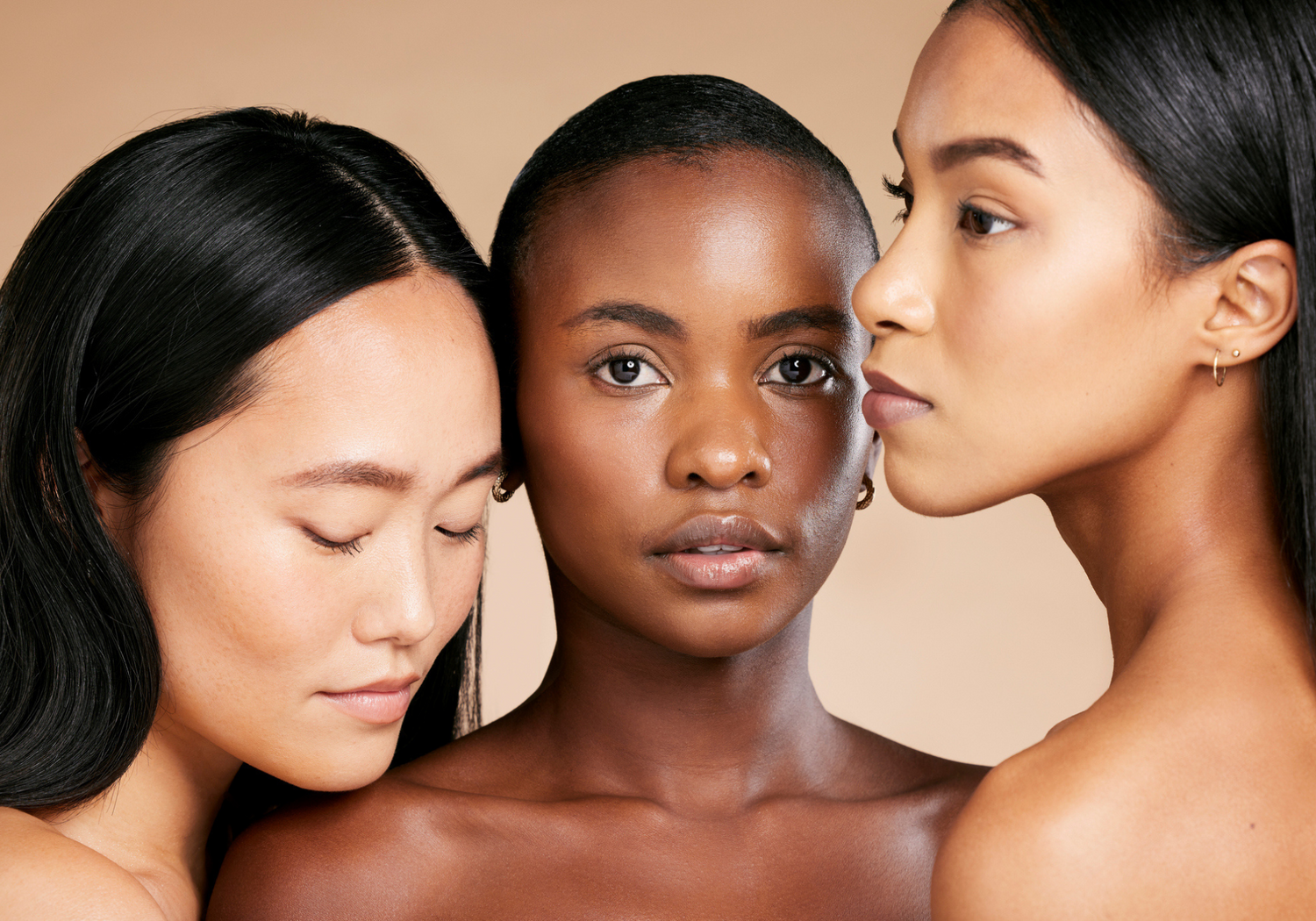 So tragen Sie Ihre Foundation auf: für ein perfektes Finish – NOOANCE PARIS